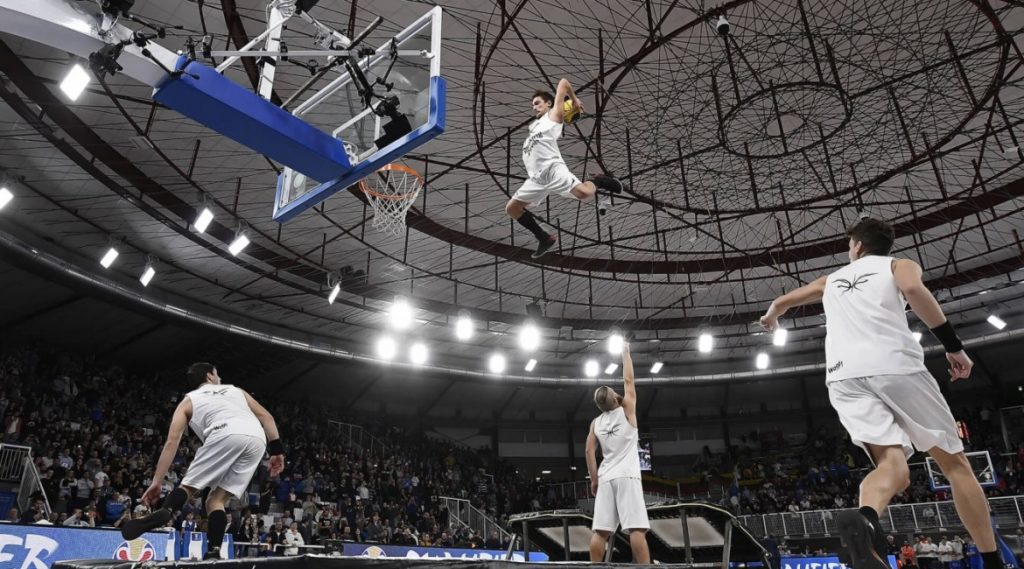 Questa sera al Palamaggiò lo spettacolo dei Dunking Devils – Vivi Campania