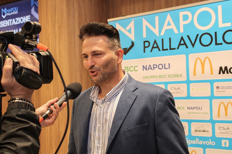 Nuovi atleti e nuove divise per la Napoli Pallavolo – Vivi Campania