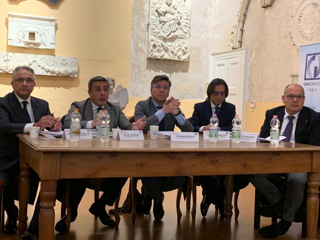 Commercialisti nolani a convegno nel salone dei Medaglioni della Curia ...
