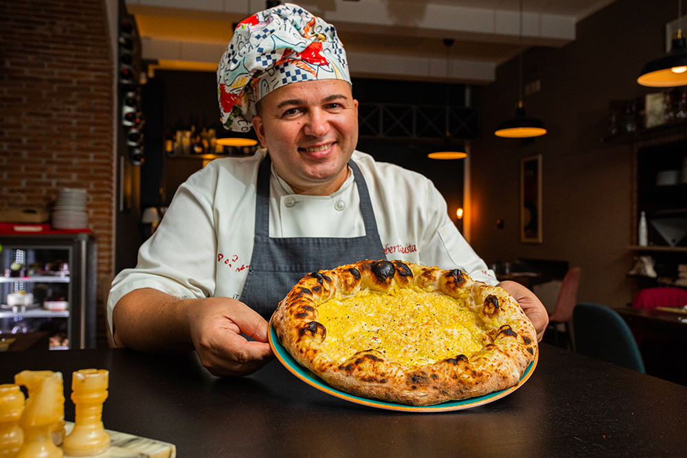 La pizza Fiocco compie 20 anni. Festa grande nella pizzeria che l’ha ...